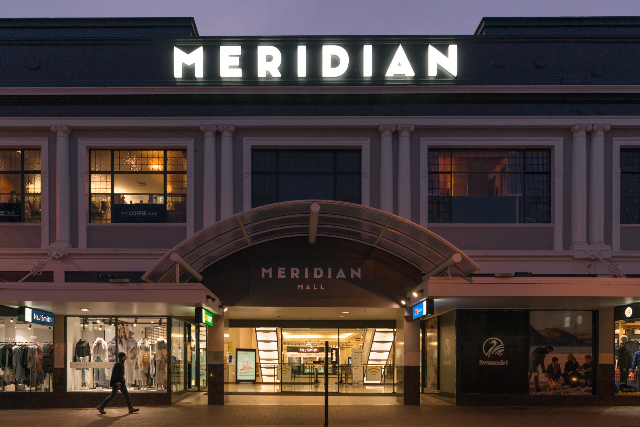 Exterior Signage for Retail | Miller Creative Group